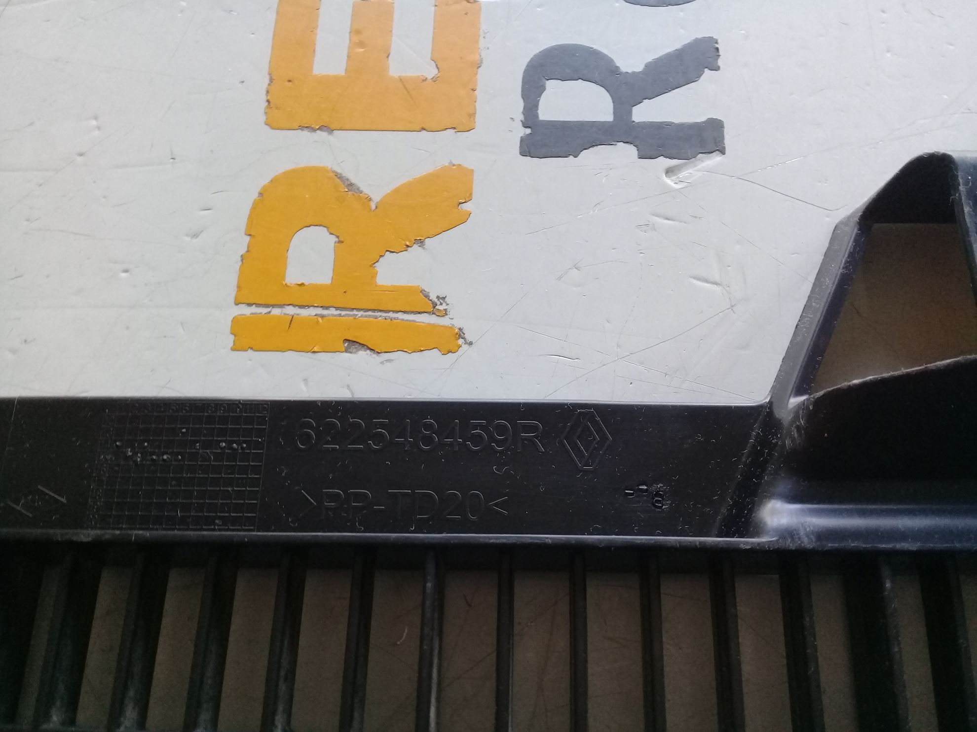 Renpaz Renault Yedek Parca. RENAULT MASTER 3 ÖN PANJUR ALT IZGARASI ...